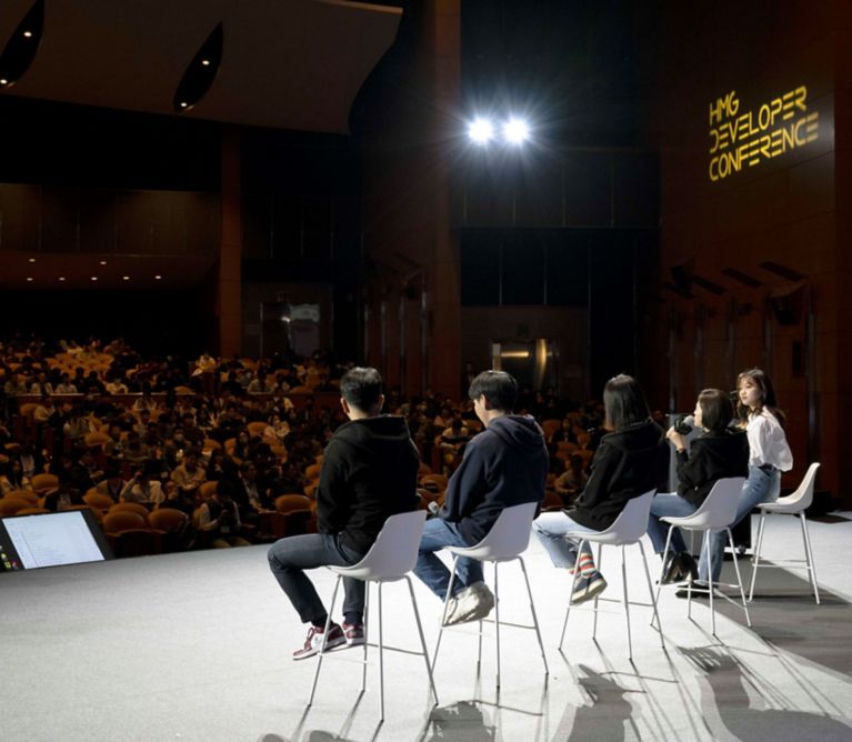 Hyundai Motor Group Calls for Transformation in Software-Defined Vehicle Development at HMG ...